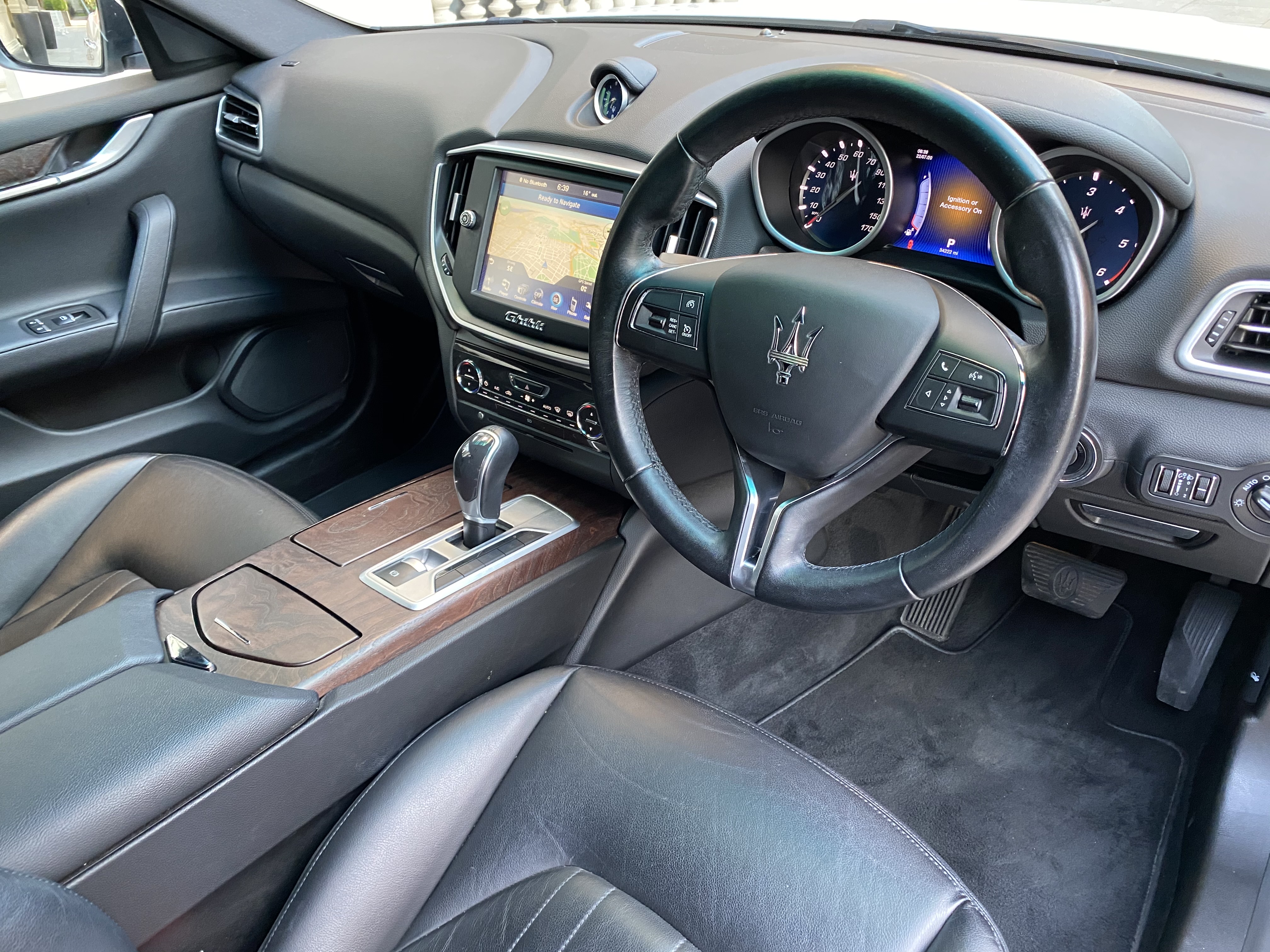 Maserati Ghibli Diesel 3.0 V6 Automatic 4dr Saloon - NUVOLA LONDON