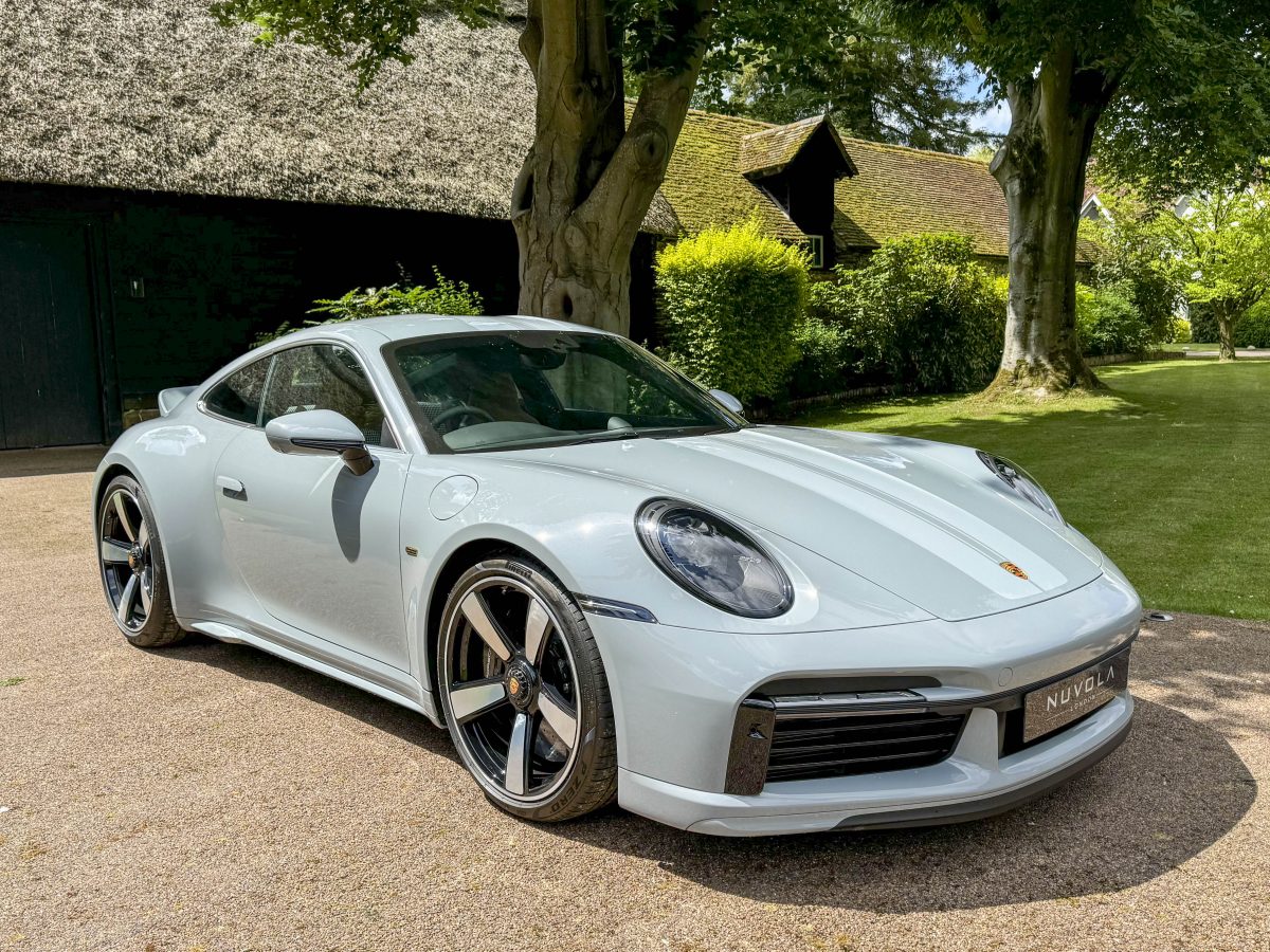 Porsche 911 (992) Sport Classic - 2dr Coupe - NUVOLA LONDON